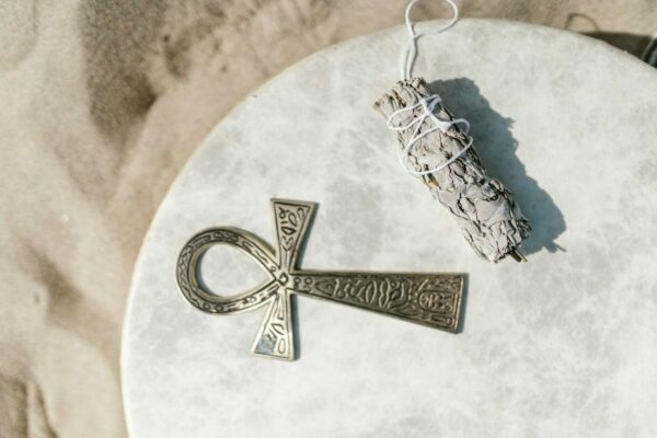 Your Life Path Number & The Spiritual Meaning Behind It – Girl and Her Moon