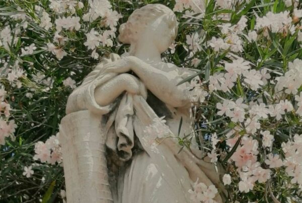 The Spiritual Meaning of the Spring Equinox – Girl and Her Moon